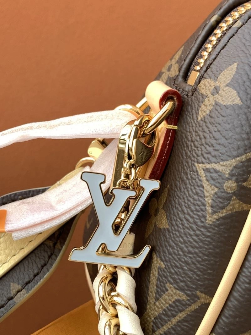Indistinguishable Louis Vuitton Speedy Bags