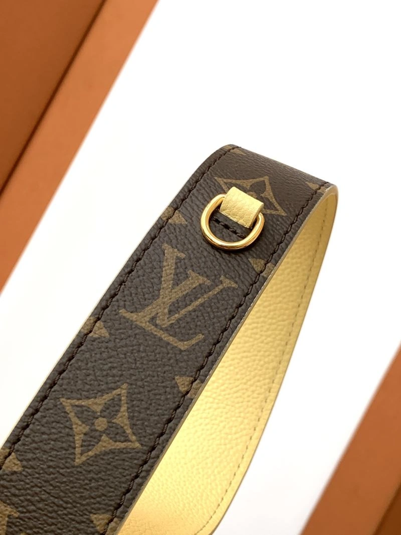 Indistinguishable Louis Vuitton Speedy Bags