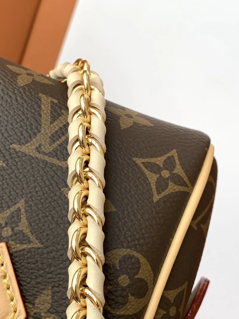 Indistinguishable Louis Vuitton Speedy Bags
