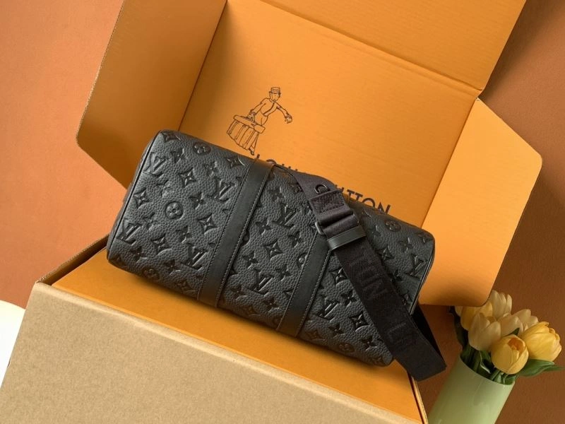 Exact replica Louis Vuitton Speedy Bags