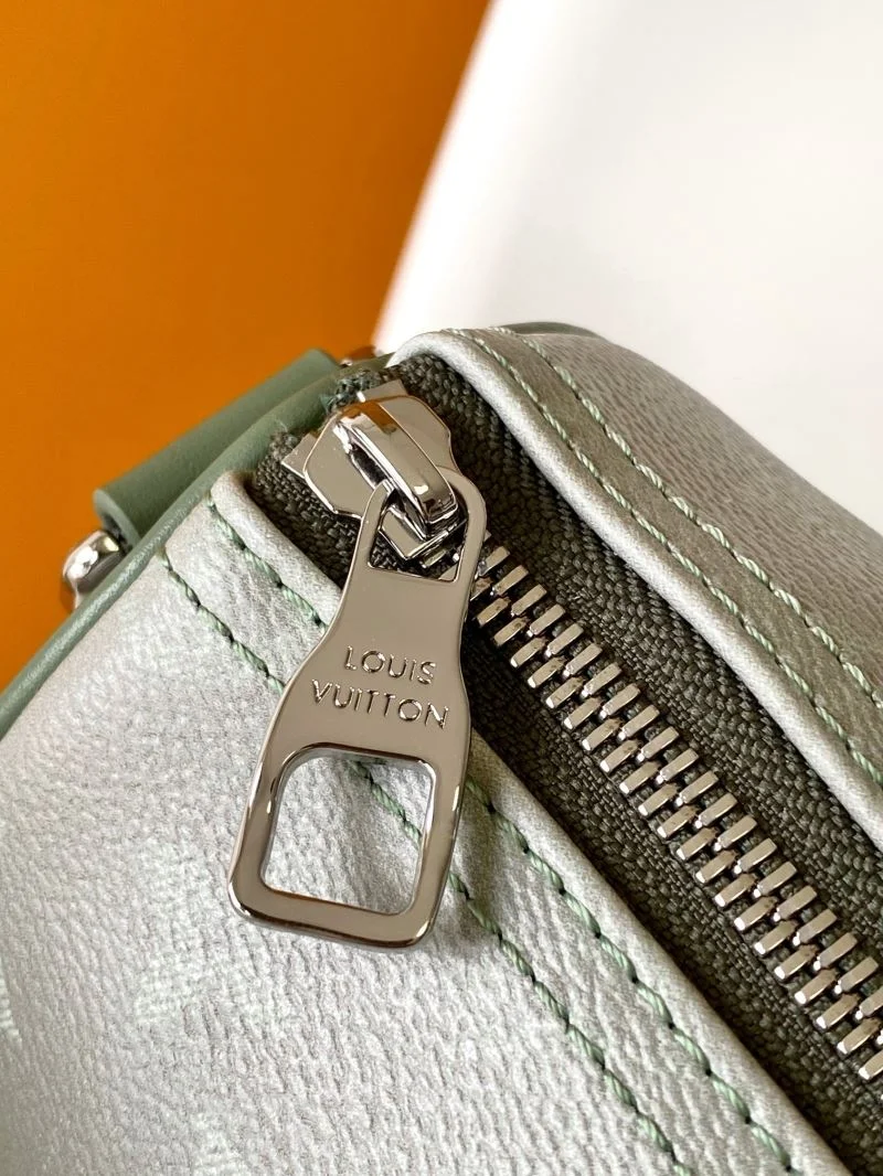 Accurate model Louis Vuitton Speedy Bags