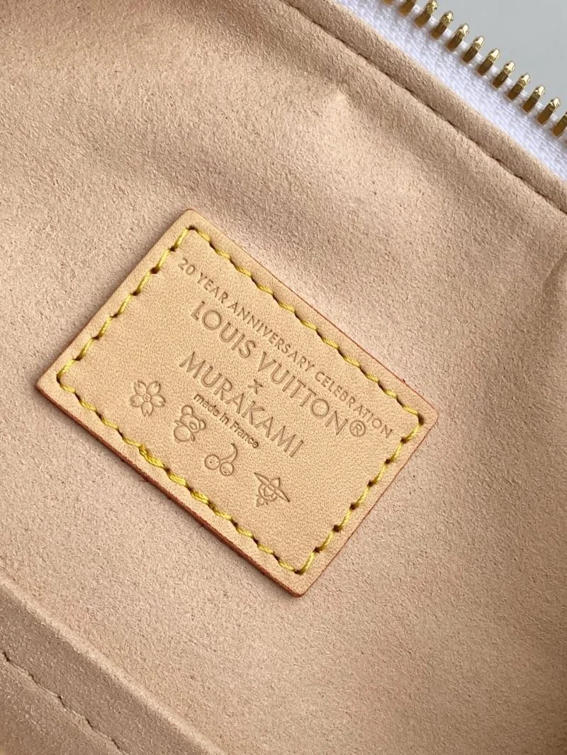 Indistinguishable Louis Vuitton Speedy Bags