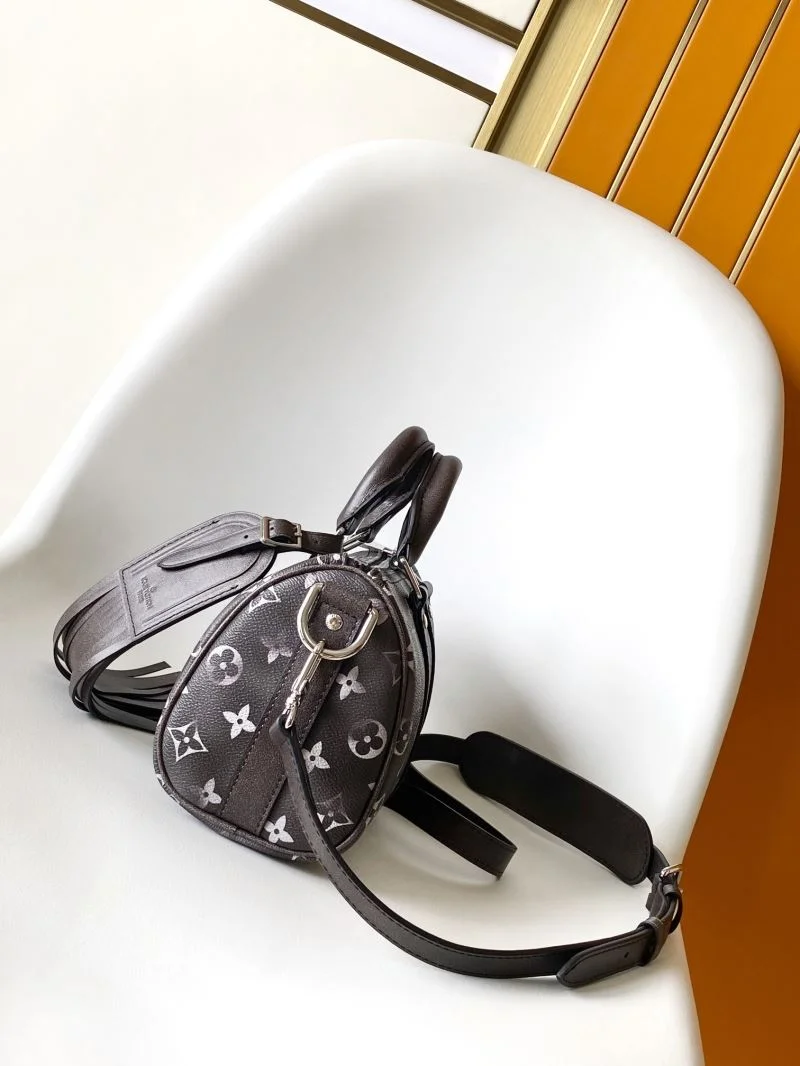 Exact replica Louis Vuitton Speedy Bags