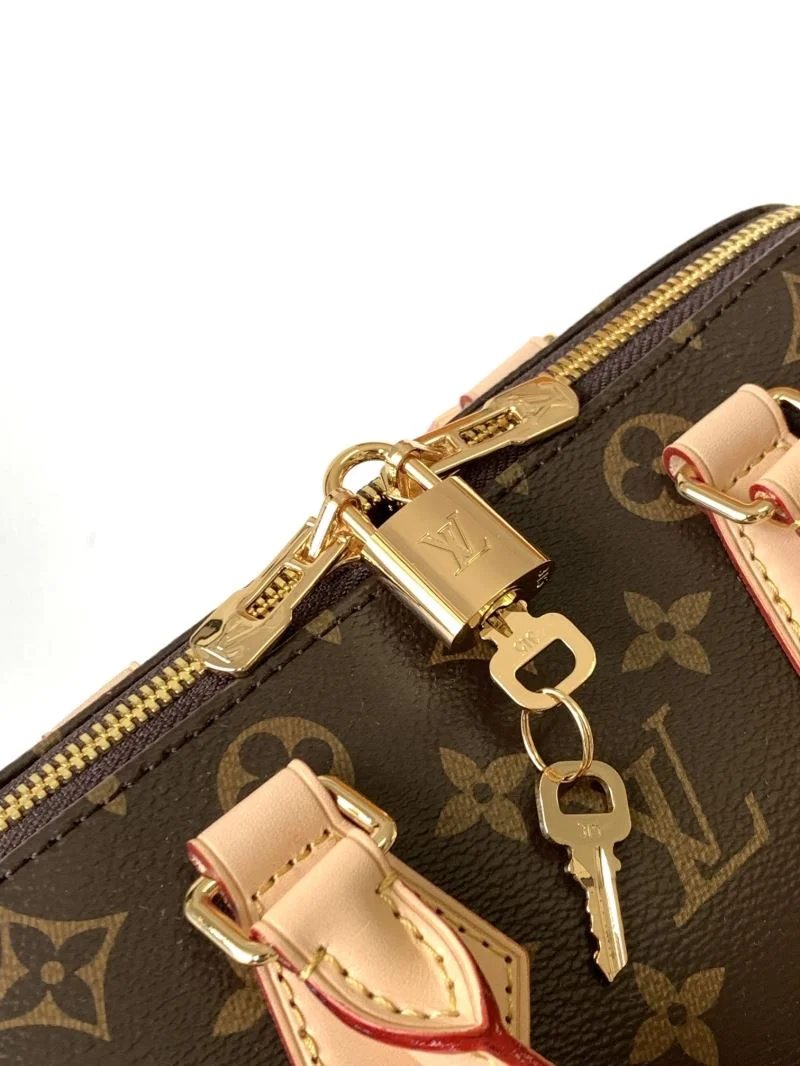 Indistinguishable Louis Vuitton Speedy Bags