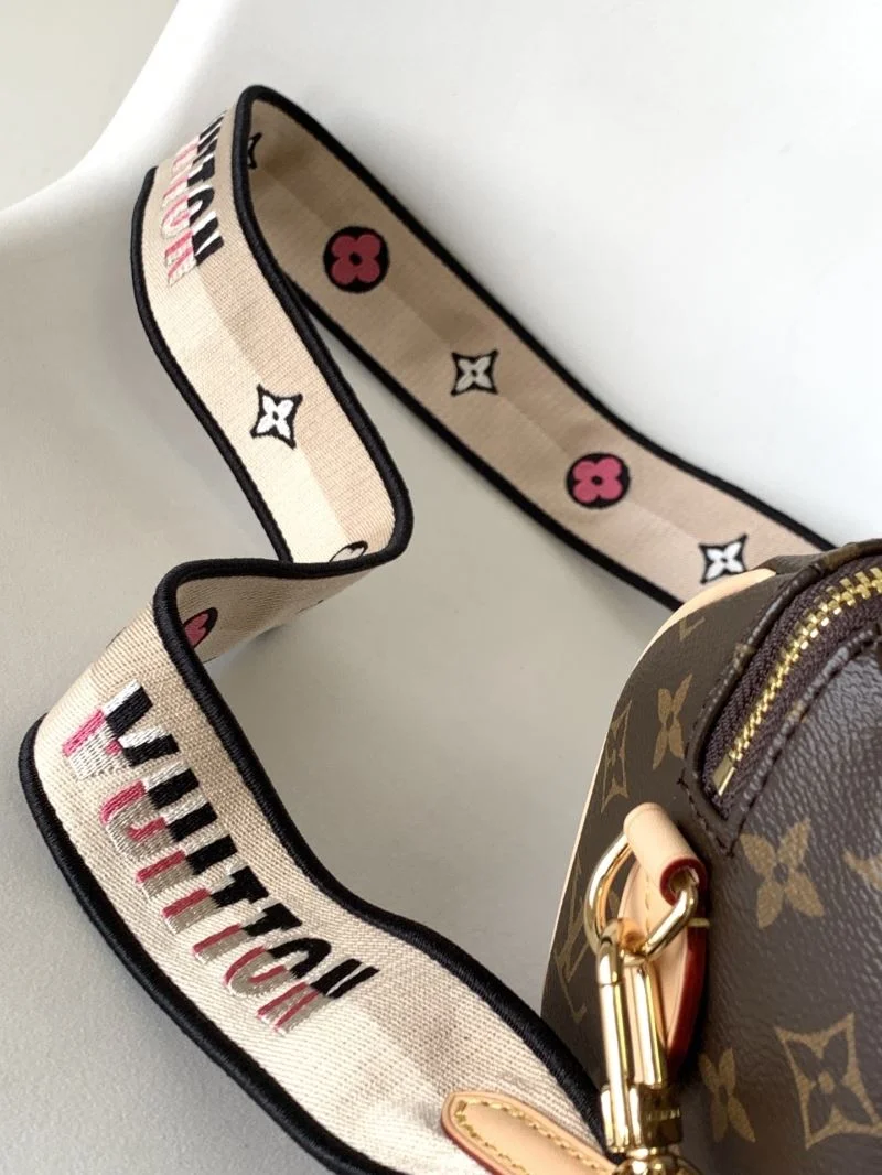 Indistinguishable Louis Vuitton Speedy Bags