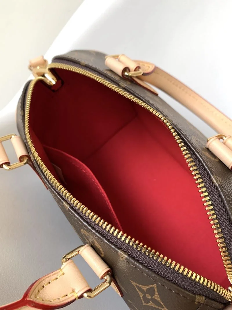 Indistinguishable Louis Vuitton Speedy Bags