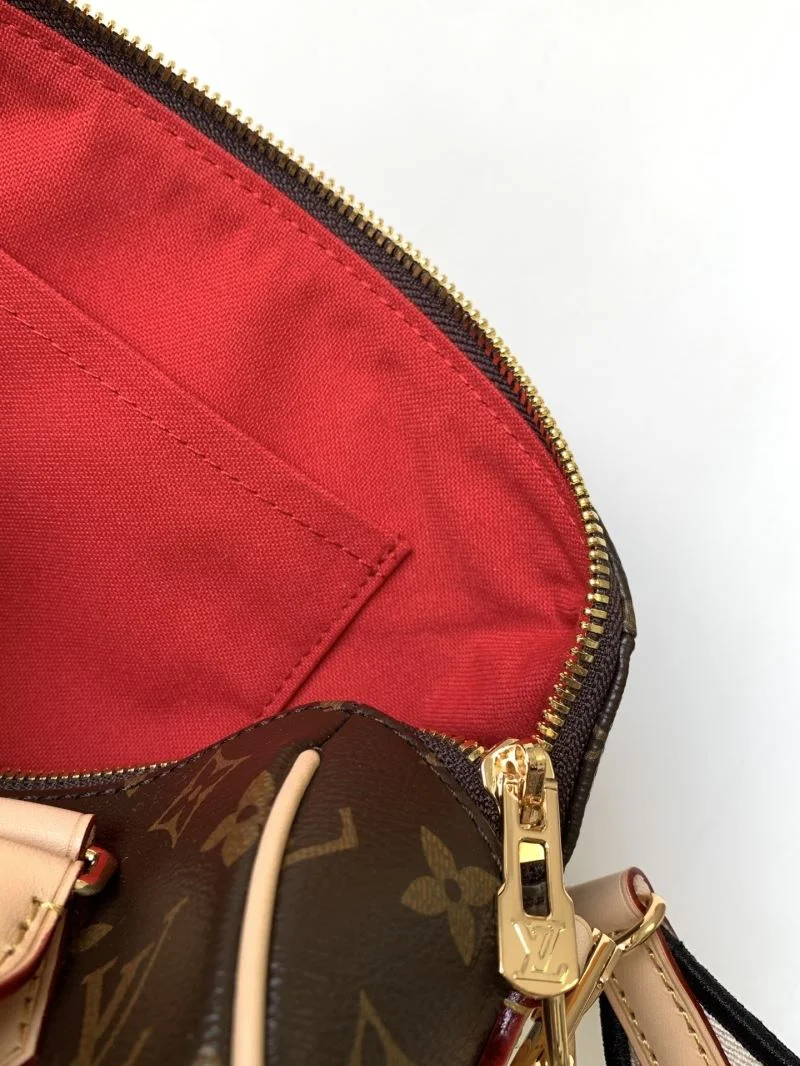 Indistinguishable Louis Vuitton Speedy Bags