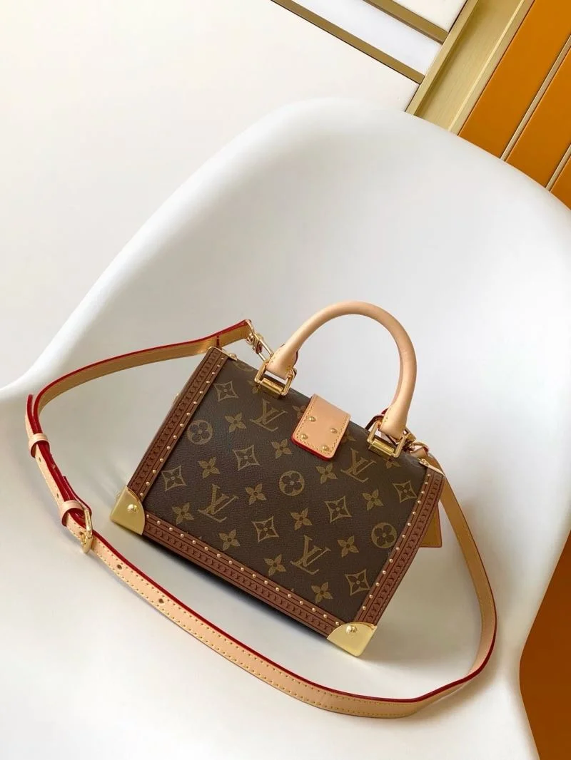 Exact replica Louis Vuitton Speedy Bags