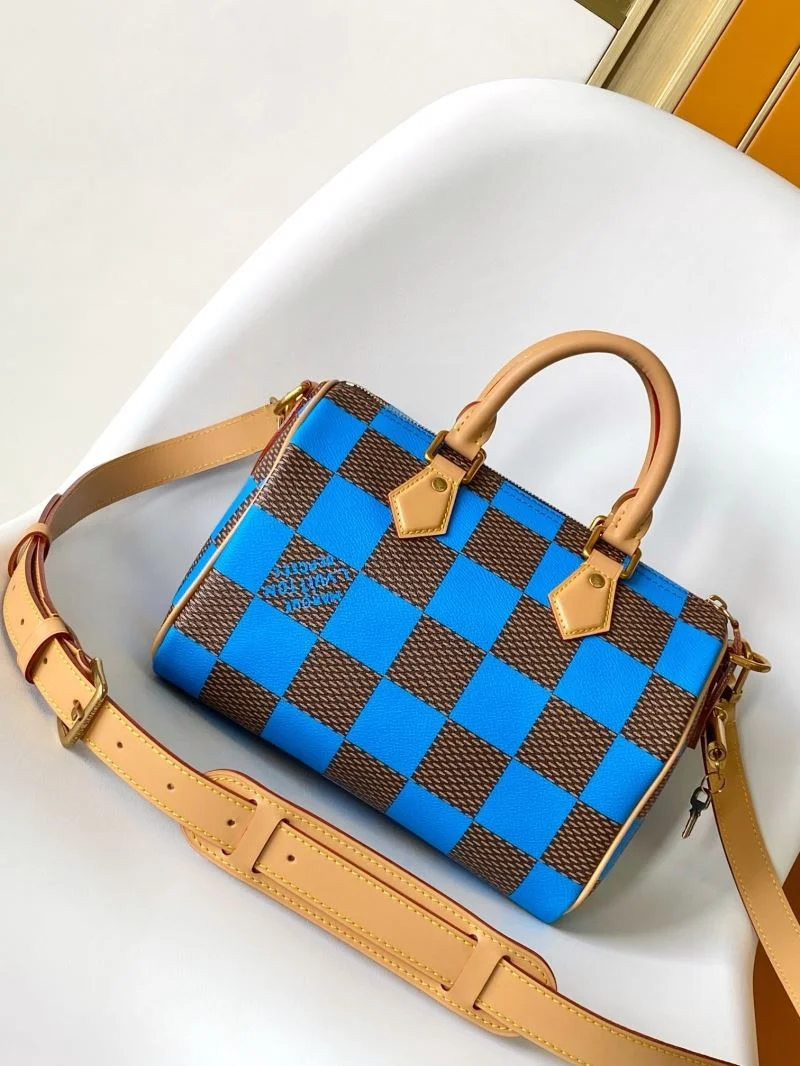 Exact replica Louis Vuitton Speedy Bags