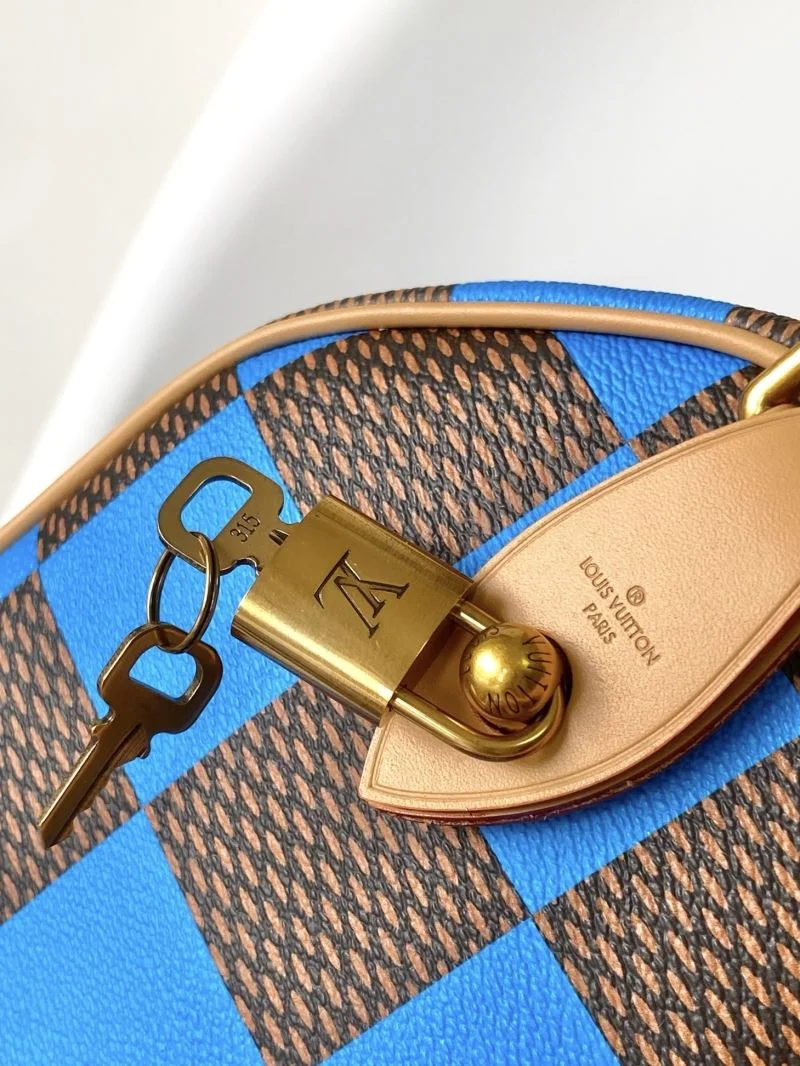 Exact replica Louis Vuitton Speedy Bags