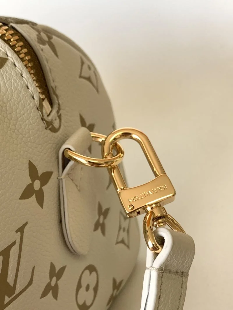 Exact replica Louis Vuitton Speedy Bags