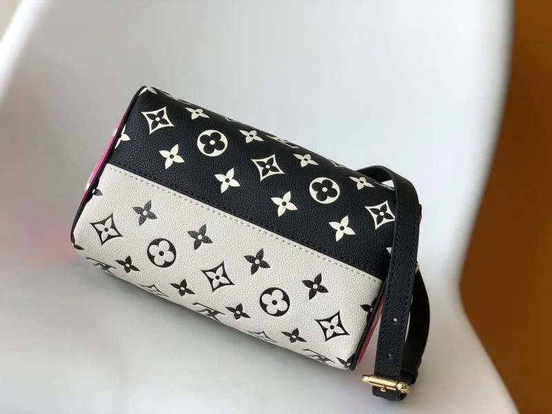 Brand-authenticated Louis Vuitton Speedy Bags