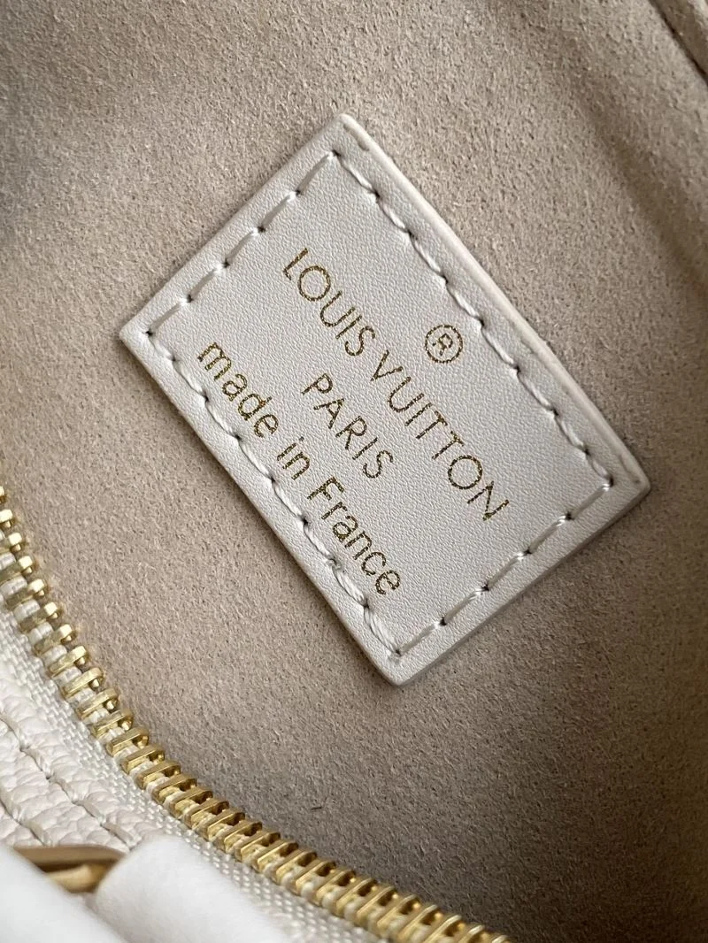 Brand-authenticated Louis Vuitton Speedy Bags