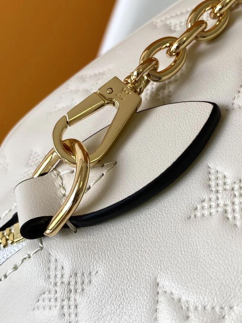 Indistinguishable Louis Vuitton Speedy Bags