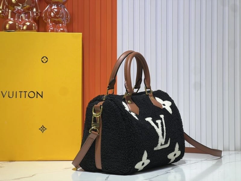Brand-authenticated Louis Vuitton Speedy Bags