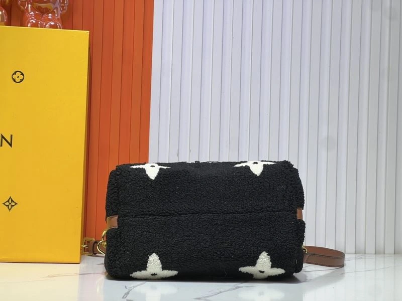Brand-authenticated Louis Vuitton Speedy Bags