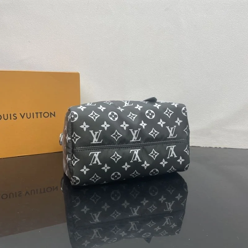 Indistinguishable Louis Vuitton Speedy Bags