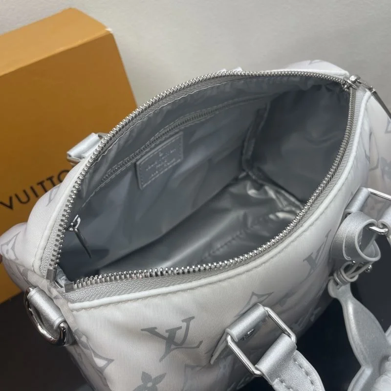 Indistinguishable Louis Vuitton Speedy Bags