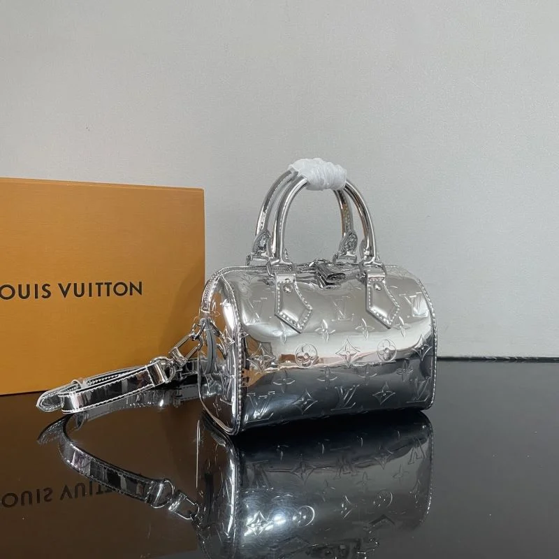 Brand-authenticated Louis Vuitton Speedy Bags