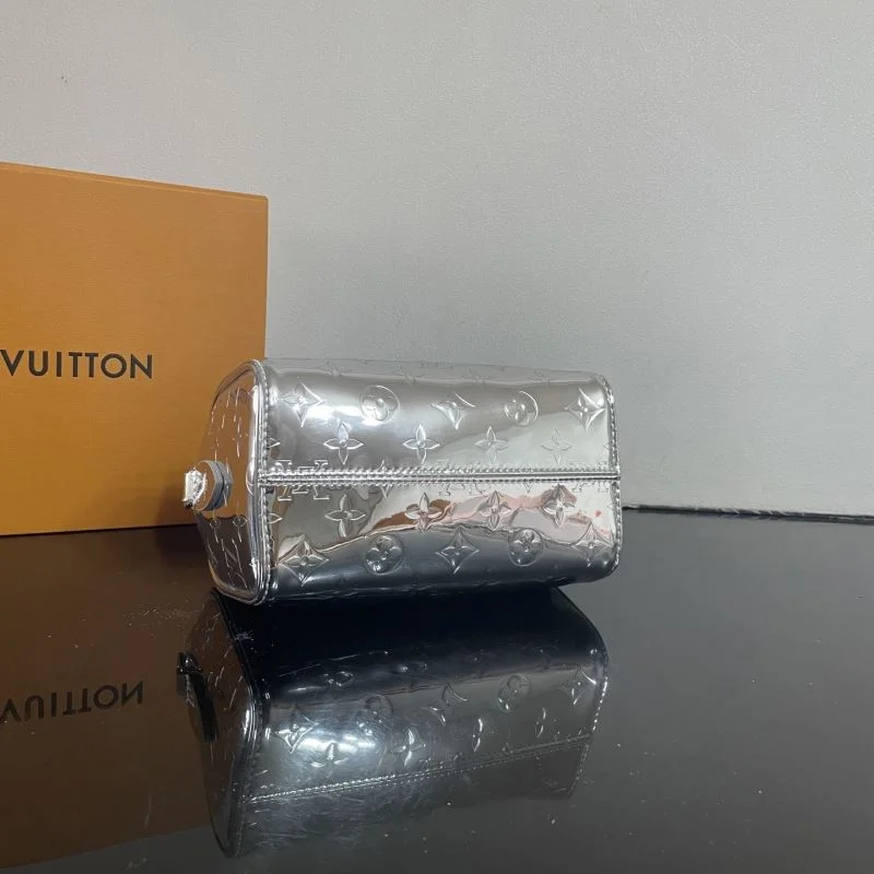 Brand-authenticated Louis Vuitton Speedy Bags