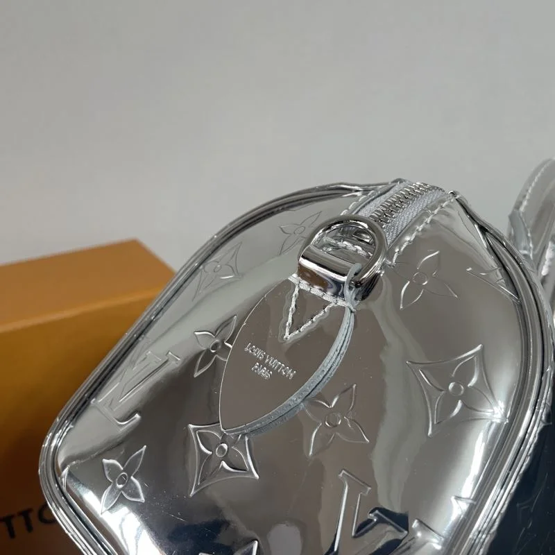 Brand-authenticated Louis Vuitton Speedy Bags