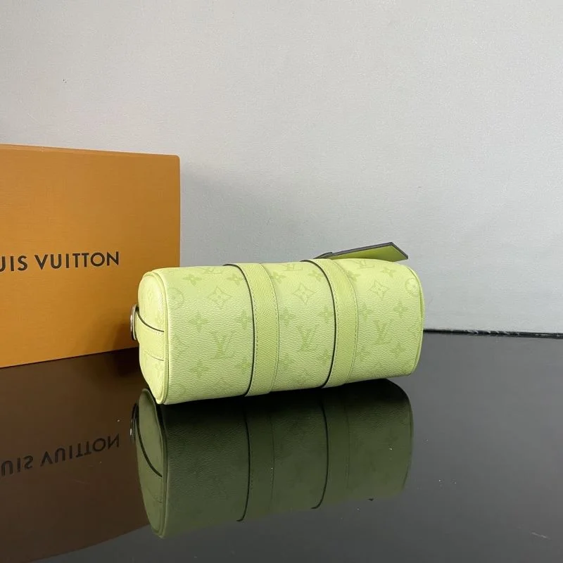 Exact replica Louis Vuitton Speedy Bags