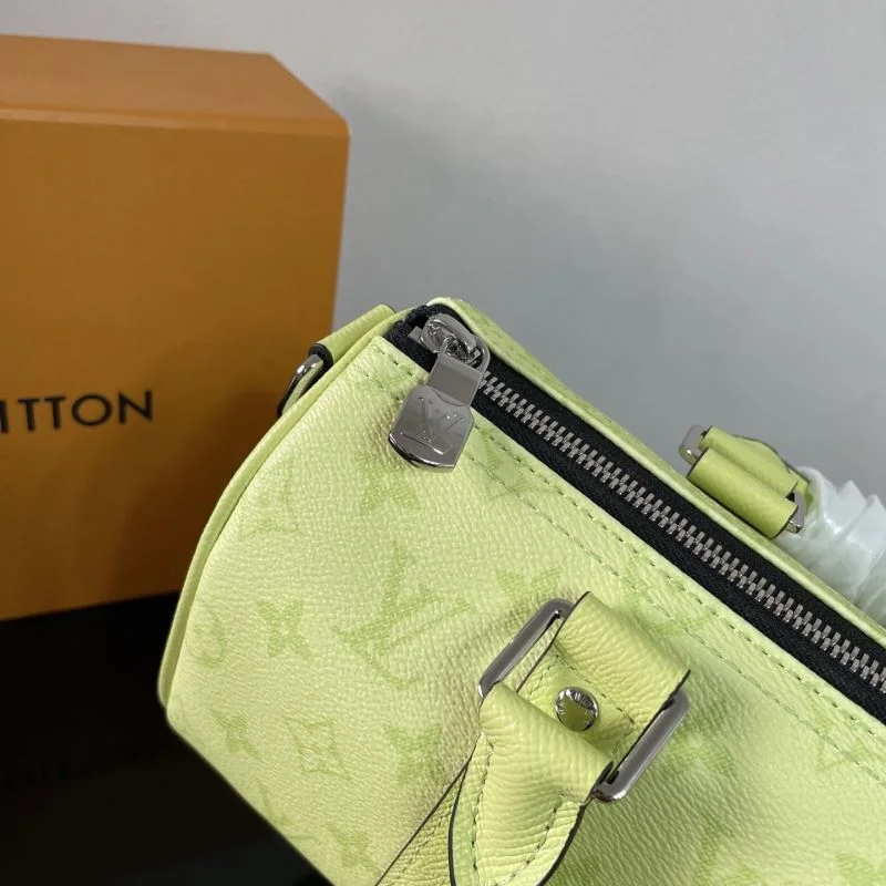 Exact replica Louis Vuitton Speedy Bags