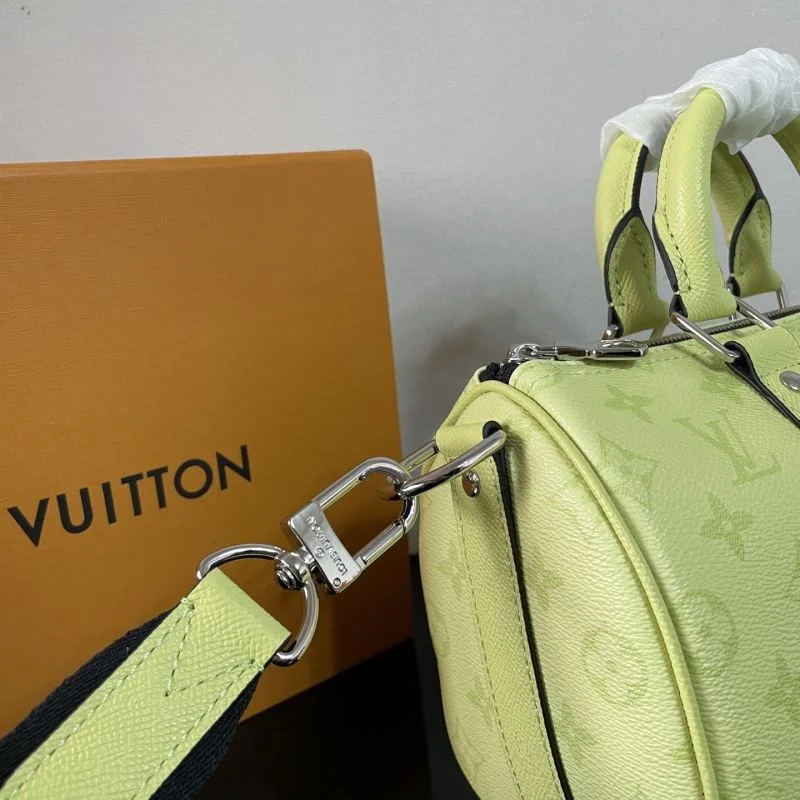 Exact replica Louis Vuitton Speedy Bags