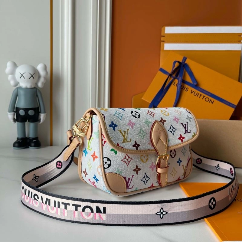 Brand-authenticated Louis Vuitton Speedy Bags