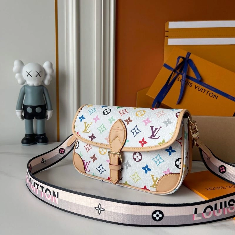 Brand-authenticated Louis Vuitton Speedy Bags