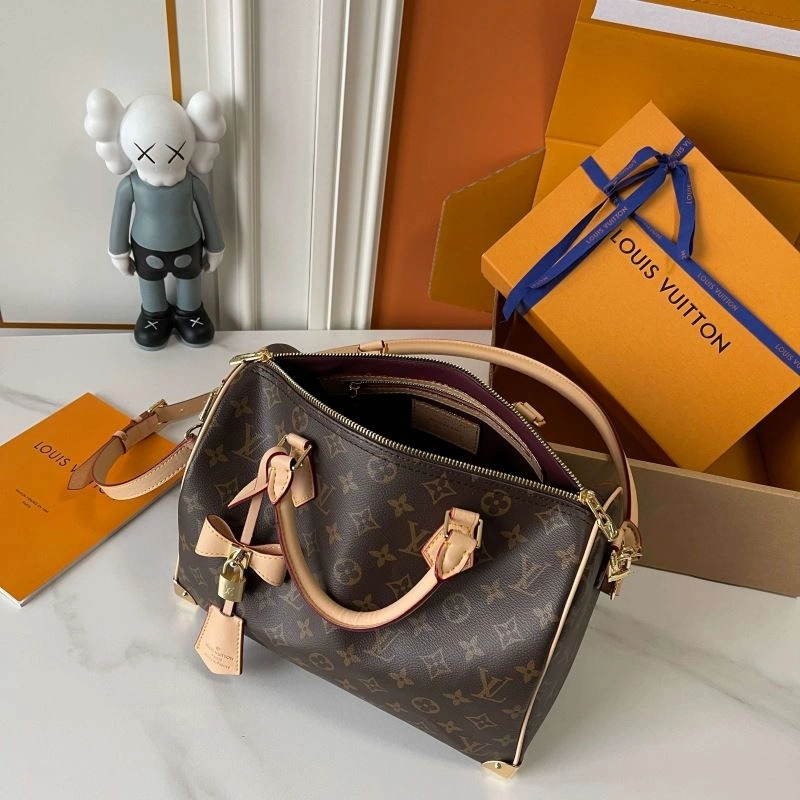 Exact replica Louis Vuitton Speedy Bags