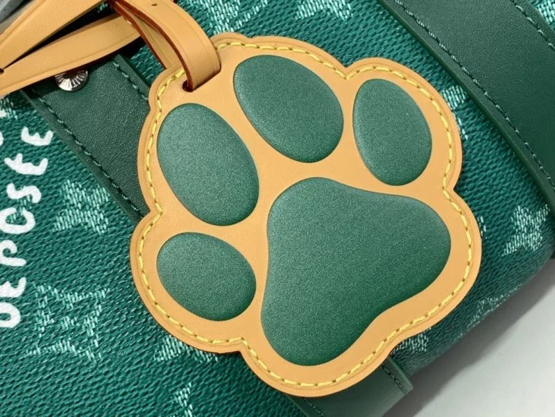 Value-priced Louis Vuitton Speedy Bags