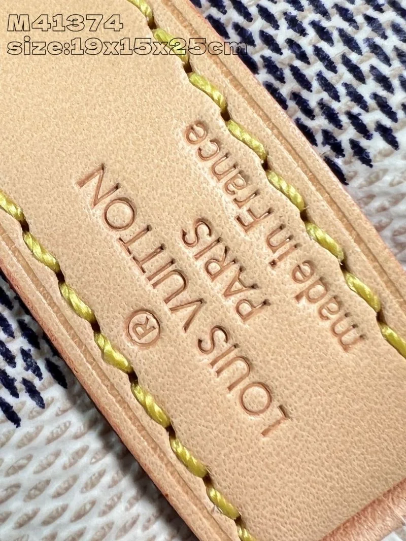 Brand-authenticated Louis Vuitton Speedy Bags