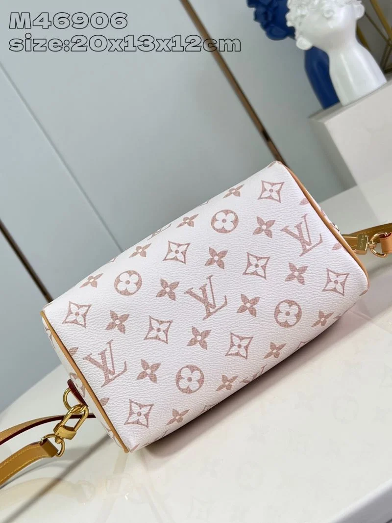Indistinguishable Louis Vuitton Speedy Bags