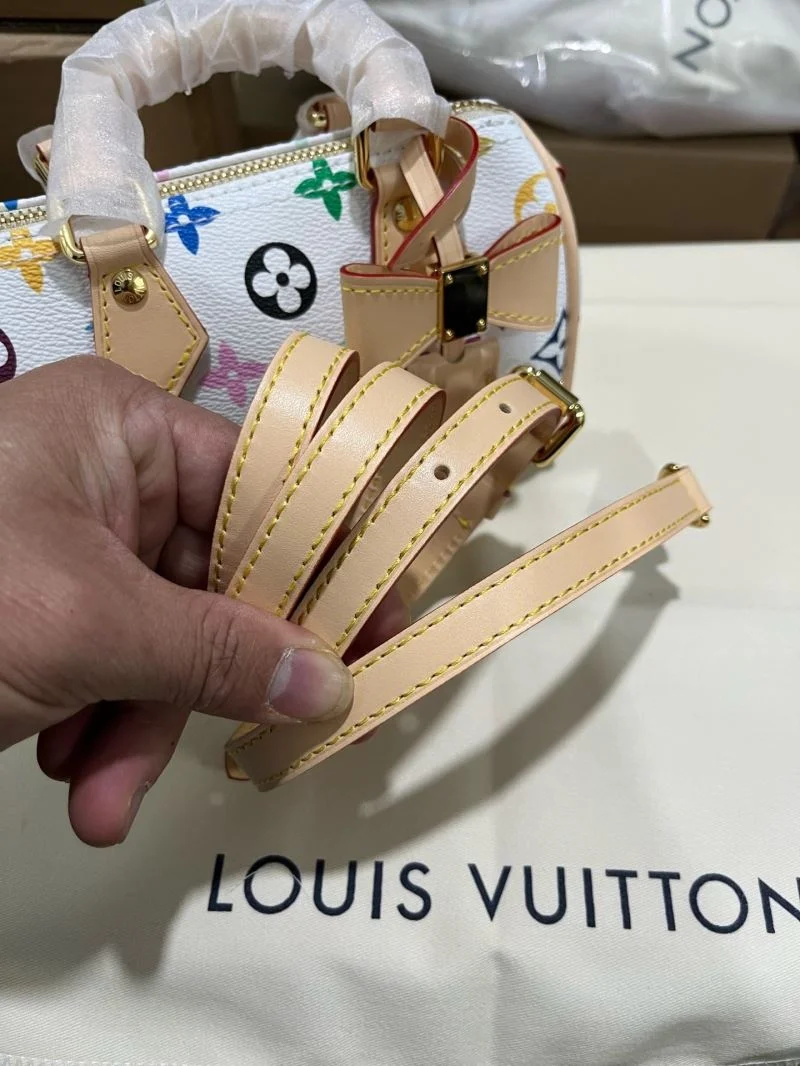 Top mirror Louis Vuitton Speedy Bags