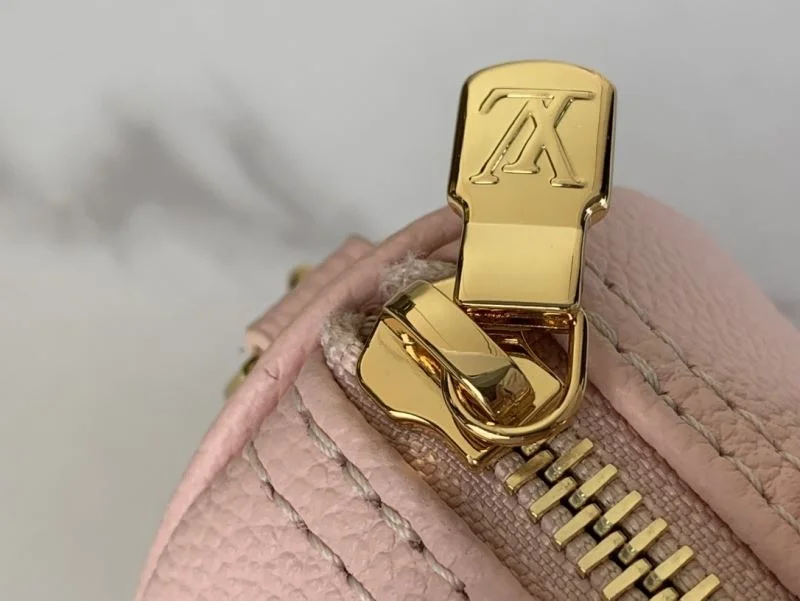 Indistinguishable Louis Vuitton Speedy Bags