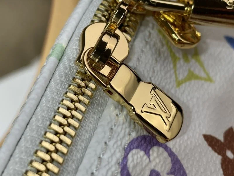 Indistinguishable Louis Vuitton Speedy Bags
