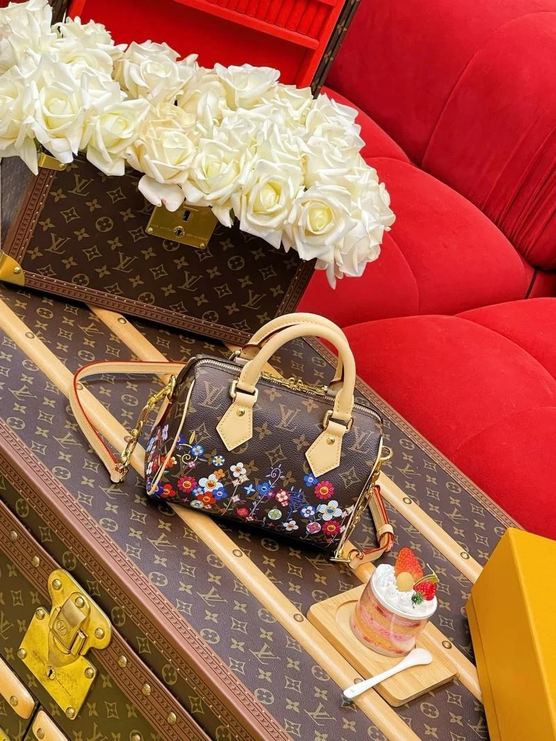Top mirror Louis Vuitton Speedy Bags