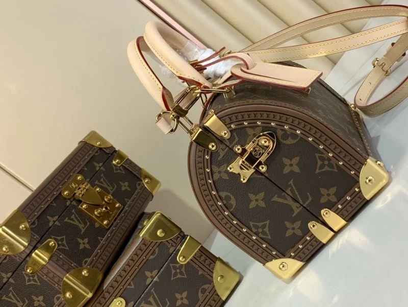 Exact replica Louis Vuitton Speedy Bags