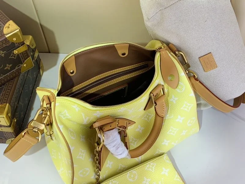 Indistinguishable Louis Vuitton Speedy Bags