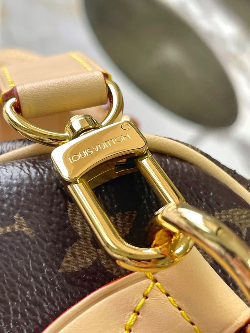 Brand-authenticated Louis Vuitton Speedy Bags