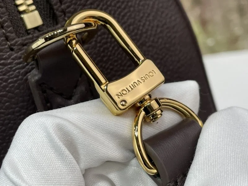 Brand-authenticated Louis Vuitton Speedy Bags