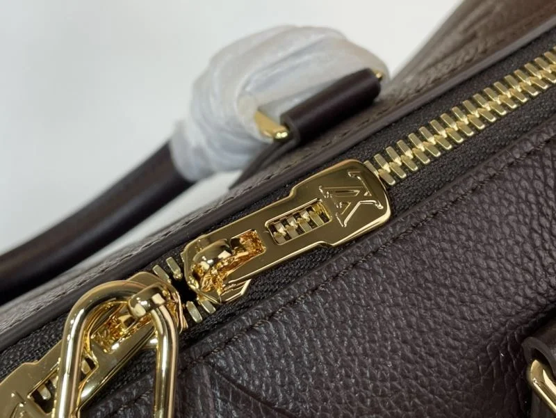 Brand-authenticated Louis Vuitton Speedy Bags