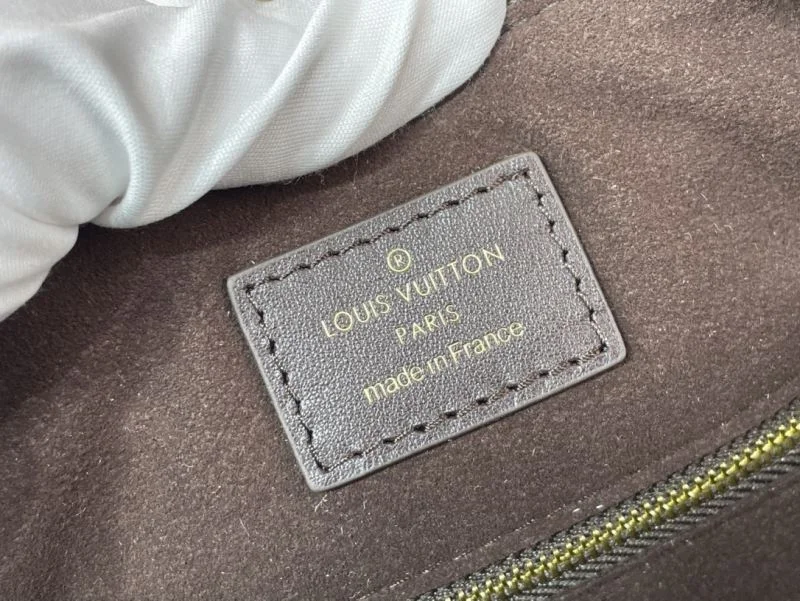 Brand-authenticated Louis Vuitton Speedy Bags