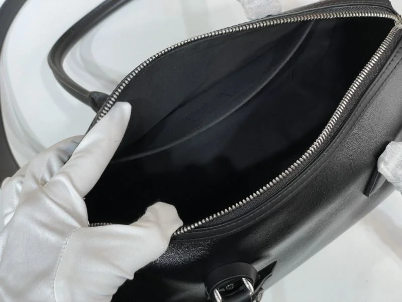 Official Louis Vuitton Speedy Bags