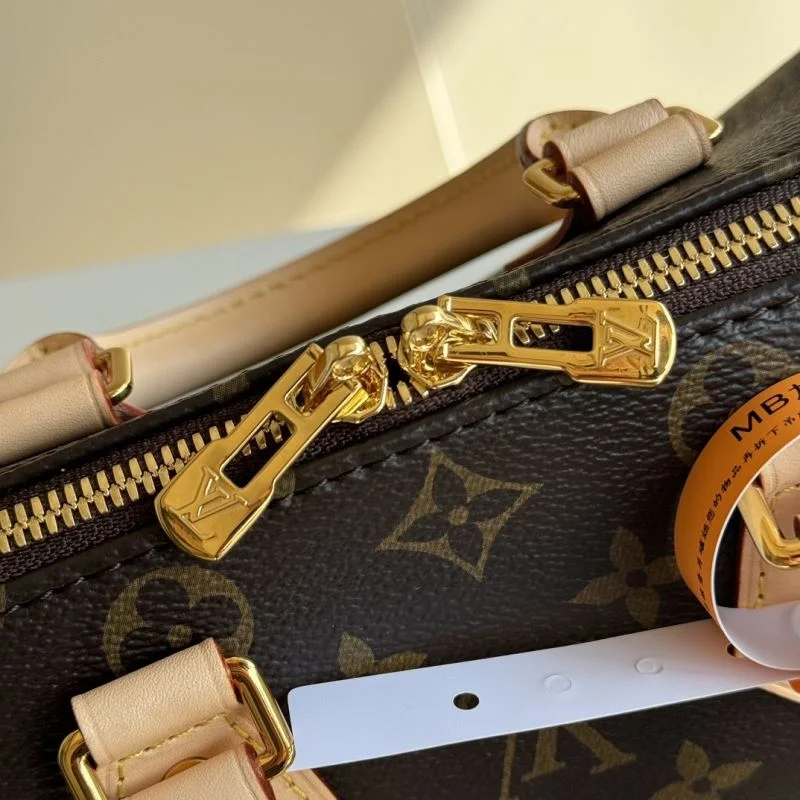 Exact replica Louis Vuitton Speedy Bags