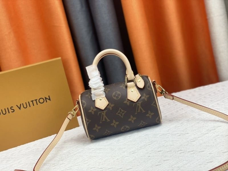 Exact replica Louis Vuitton Speedy Bags