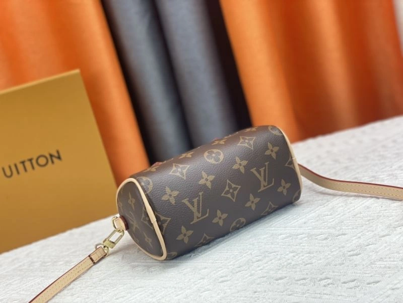 Exact replica Louis Vuitton Speedy Bags
