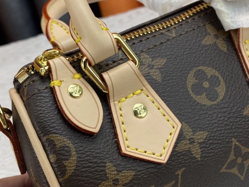 Exact replica Louis Vuitton Speedy Bags