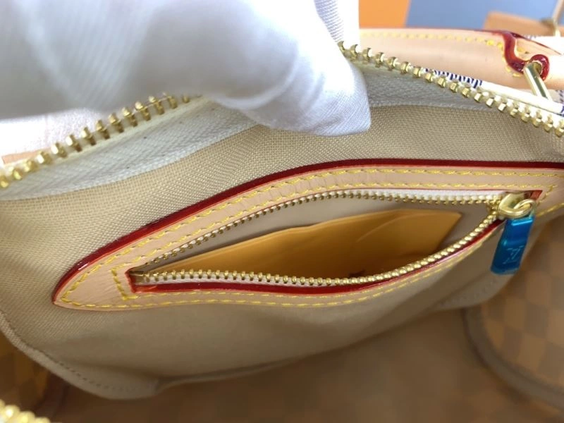 Indistinguishable Louis Vuitton Speedy Bags
